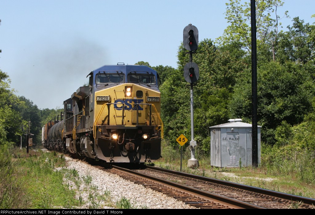 CSX Q613 by the south end of the siding